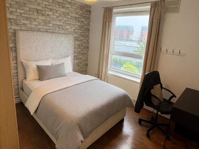 Empson Street, London E3, 4 bed shared accommodation to rent, £1,000 pcm | PrimeLocation