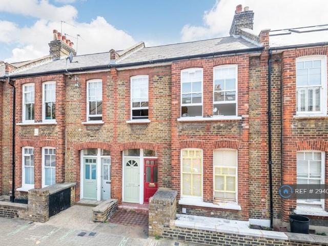 Emu Road, London, SW8 2 bed maisonette to rent £2,550 pcm £588 pw