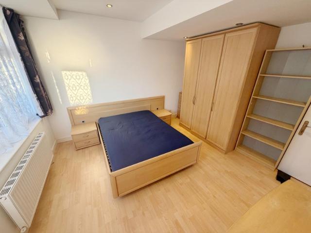 En Suit Room Studio 900/M, All Bills Included