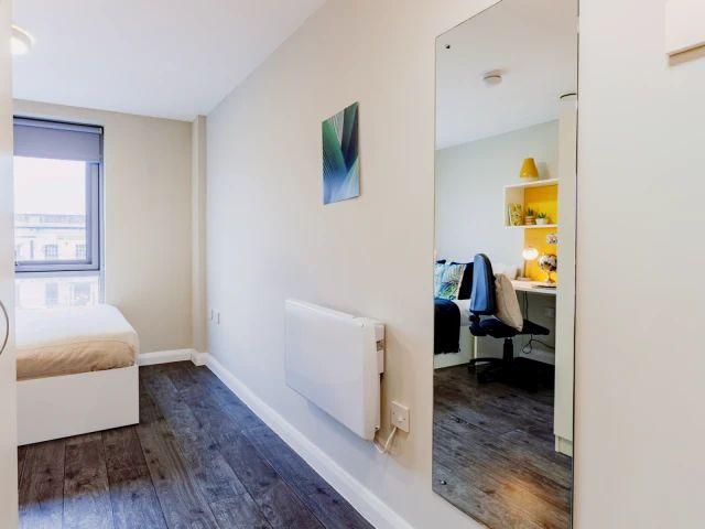 En suite