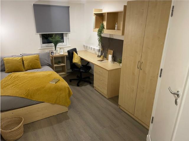 En suite bronze, Nottingham Two
