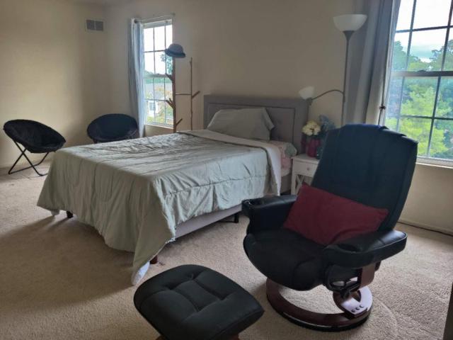 En suite master Bedroom for Rent in Green Brook