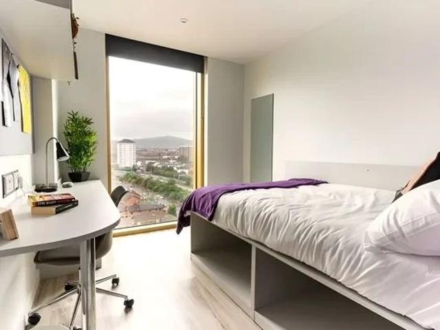En Suite – Mountain View