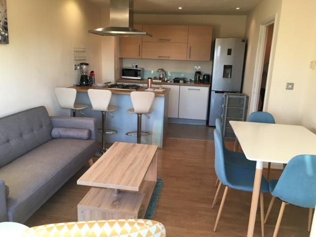 En suite room in a 2 b2ba flat in Limehouse