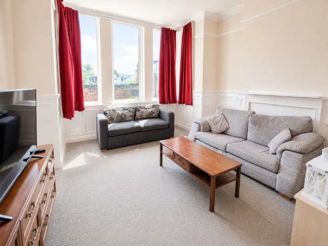 En suite rooms in quiet, homely shared house Room 4