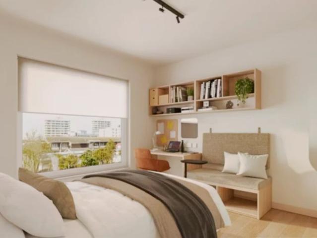 Ensuite silver
