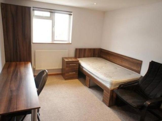 En Suite Studio Flat Double Room