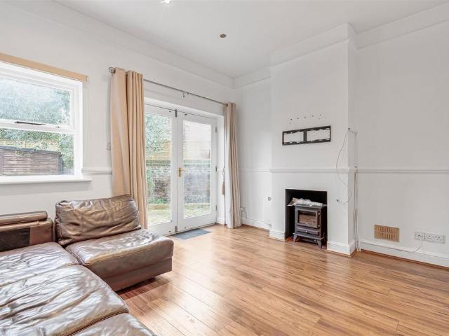 Ennerdale Road, Richmond, TW9 2 bed flat to rent £2,950 pcm £681 pw