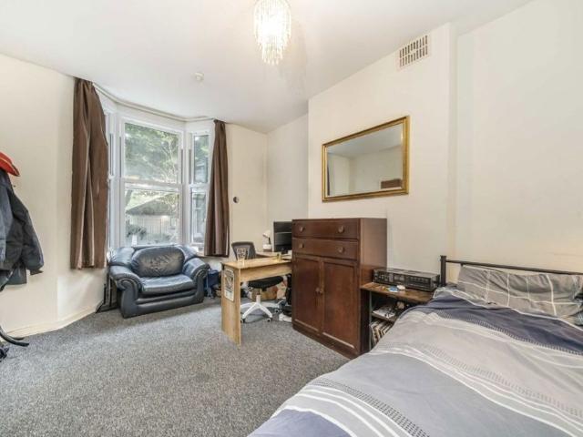 Ennis Road, N4, London
