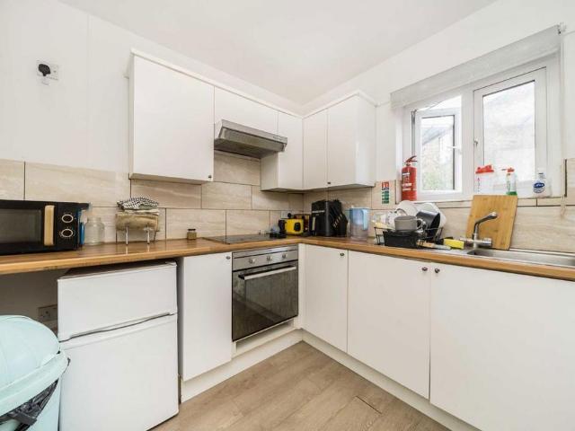 Ennis Road, London N4 6 bed terraced house to rent £5,800 pcm £1,338 pw