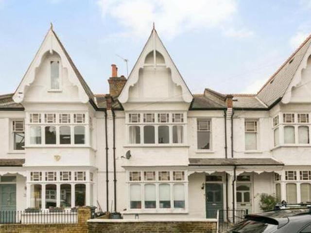 Ennismore Avenue, Chiswick, 3 Bedroom Flat