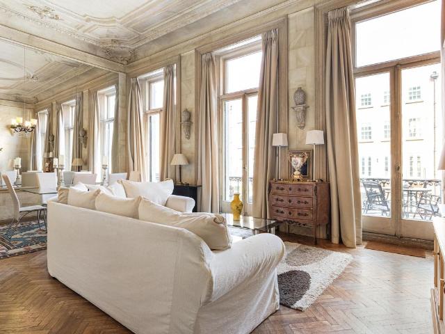 Ennismore Gardens, South Kensington, Hyde Park, London SW7, 1 bed flat to rent, £3,750 pcm | PrimeLocation