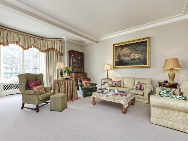 Ennismore Gardens, SW7