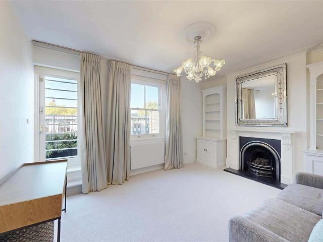 ENNISMORE GARDENS, SW7, London