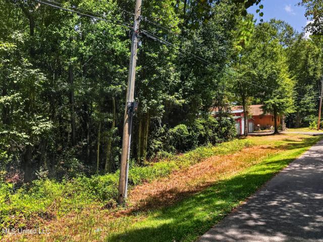 Enarc Drive, Gautier, MS 39553