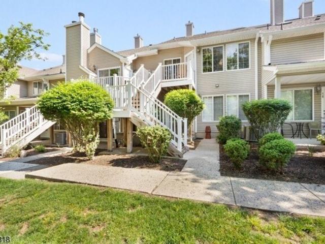 Encampment Dr, Bedminster Twp, Condo For Sale