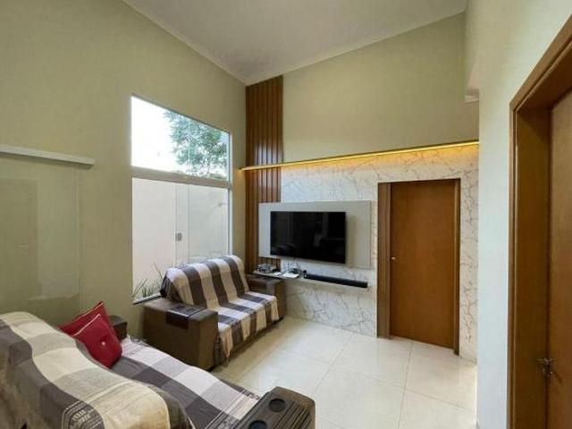 Encantadora Casa a Venda: Conforto e Elegancia em Condominio Fechado com 3 Quartos