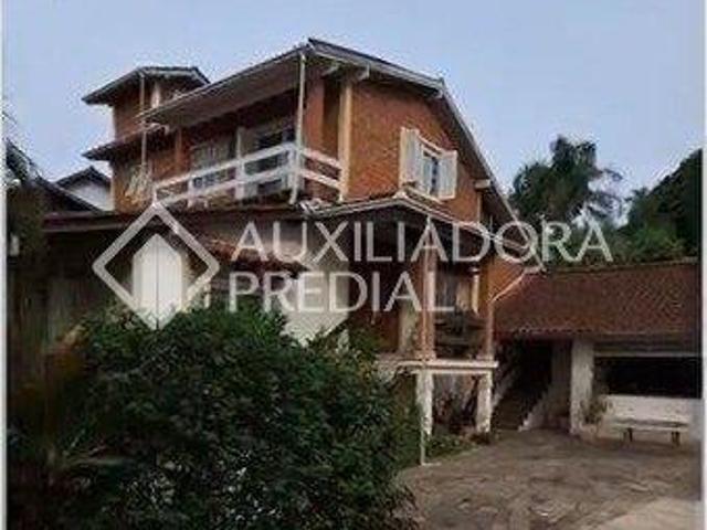 Encantadora casa à venda em Lomba Grande, Novo Hamburgo!