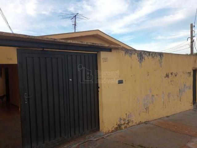 Encantadora Casa a Venda no Jardim Residencial Agua Branca