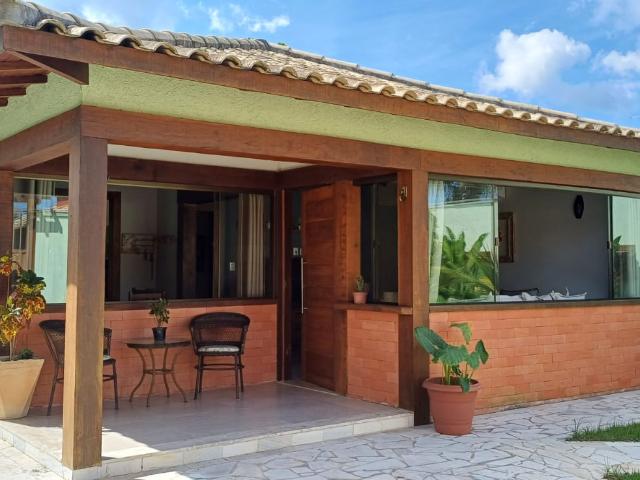 Encantadora Casa em Búzios com Piscina e Jardim