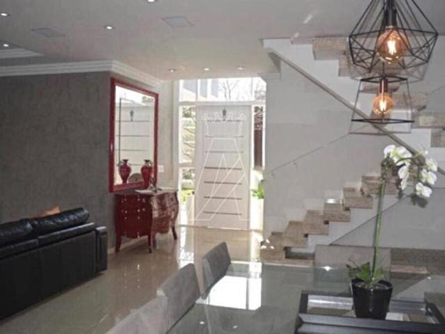 Encantadora Casa Para Venda Condomínio Morada dos Lagos   Aldeia da Serra
