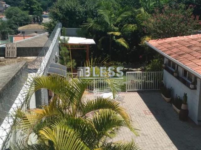 Encantadora residência à venda no Jardim Pacaembu em Jundiaí SP: 3 quartos, 1 suíte, 3 salas, 3 banh