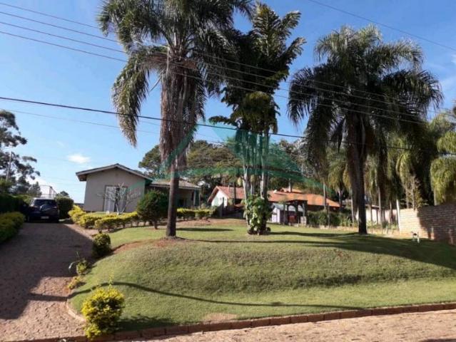 Encantadora Residência em Condomínio
