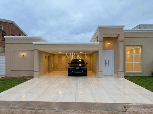Encante se: Casa 420m² com Piscina Aquecida e Energia Solar Jardim Botânico