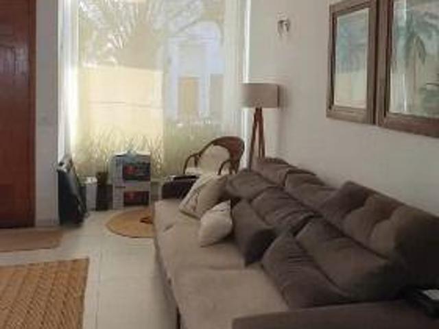 Encante se com essa espetacular casa térrea no Condomínio Villazul