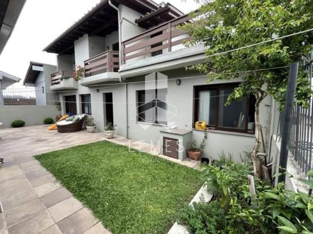 Encante se com essa linda casa no Bairro Fenavinho ! &amp amp #129392  Casa p