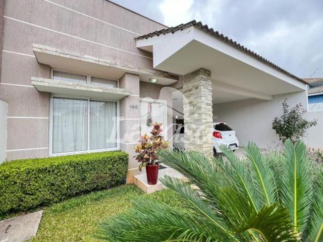 Encante se com esta casa cheia de charme!