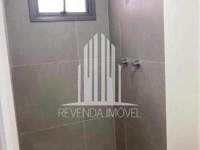 Encante se com este impecável apartamento de 2 quartos na Vila Dom Pedro I, São