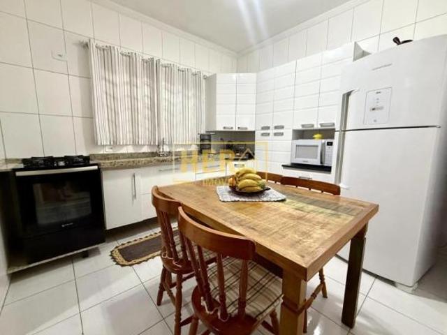 Casa 3 Quartos com 1 Suíte e 150m² Jardim Florestal