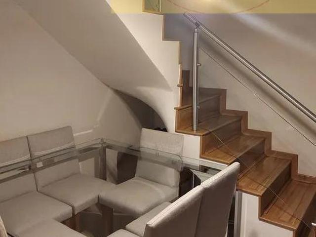 Encante se com Este Sobrado de Luxo na Parada Inglesa: Espaço, Conforto e Sofist