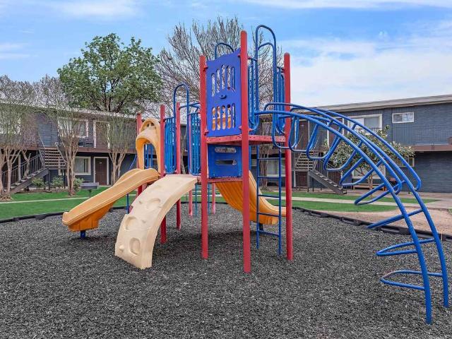Encanto Apartments 2 Bedroom Apartment for Rent at 7132 Lawndale St, Houston, TX 77023 Lawndale Wayside