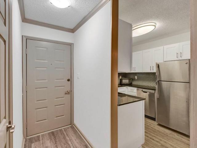 Enclave at Oakhurst 2 Bedroom Apartment for Rent at 1636 Chippendale Rd, Charlotte, NC 28205 Oakhurst