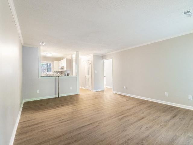 Enclave at Oakhurst 2 Bedroom Apartment for Rent at 1636 Chippendale Rd, Charlotte, NC 28205 Oakhurst