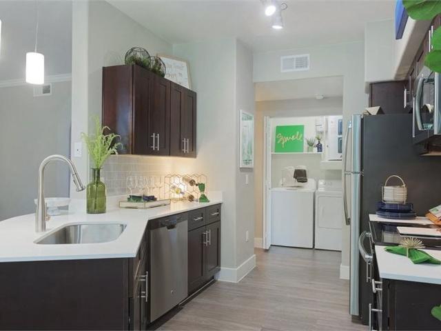 Enclave at Arrowhead 1 Bedroom Apartment for Rent at 8092 W Paradise Ln, Peoria, AZ 85382