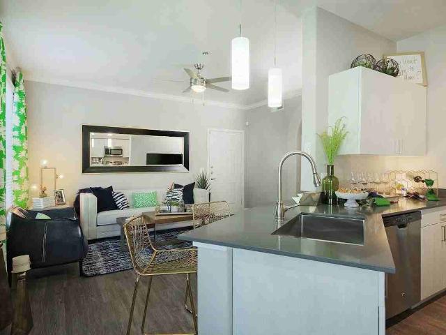 Enclave at Arrowhead 3 Bedroom Apartment for Rent at 8092 W Paradise Ln, Peoria, AZ 85382