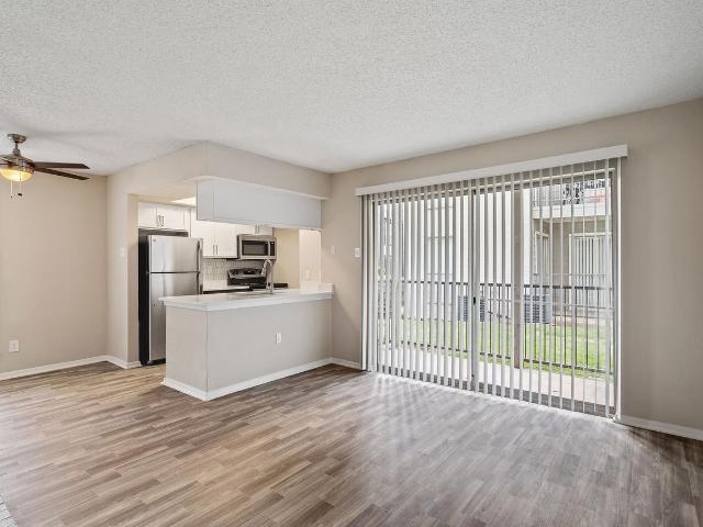 Enclave at Prestonwood 1 Bedroom Apartment for Rent at 5930 Arapaho Rd, Dallas, TX 75248