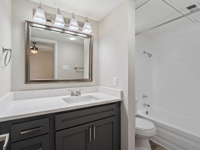 Enclave at Prestonwood 1 Bedroom Apartment for Rent at 5930 Arapaho Rd, Dallas, TX 75248