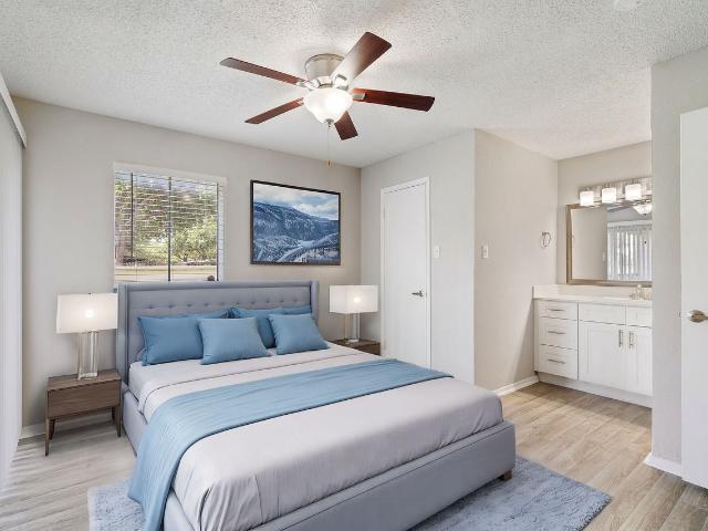 Enclave at Prestonwood 1 Bedroom Apartment for Rent at 5930 Arapaho Rd, Dallas, TX 75248