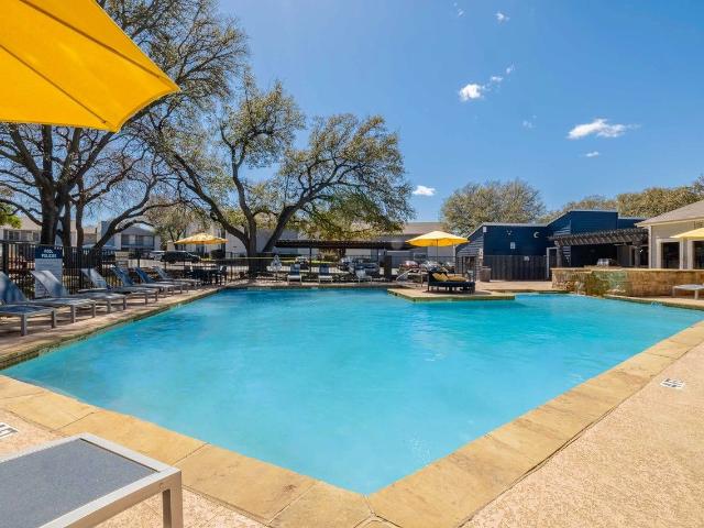 Enclave at Prestonwood 1 Bedroom Apartment for Rent at 5930 Arapaho Rd, Dallas, TX 75248