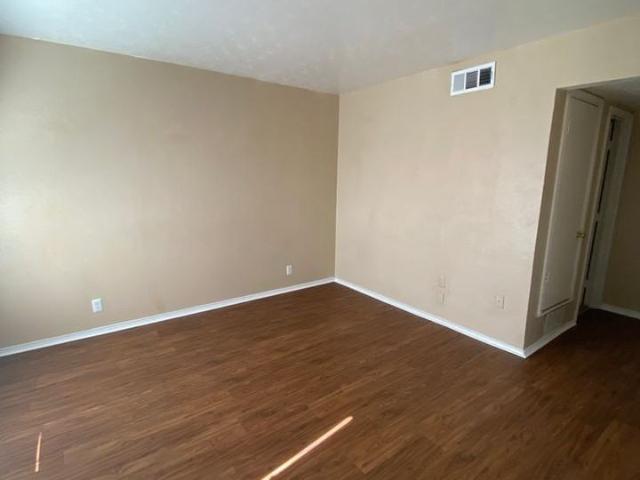 Enclave Apartments 1 Bedroom Apartment for Rent at 2434 Louise St, Denton, TX 76201