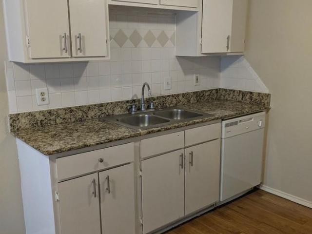 Enclave Apartments 1 Bedroom Apartment for Rent at 2434 Louise St, Denton, TX 76201