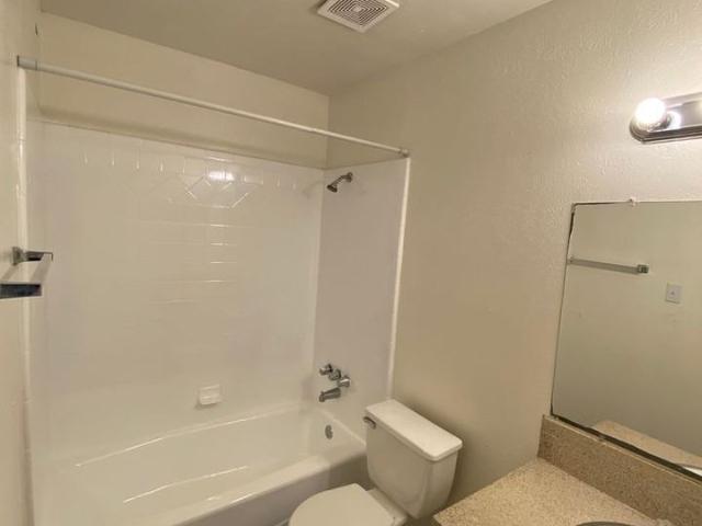 Enclave Apartments 1 Bedroom Apartment for Rent at 2434 Louise St, Denton, TX 76201