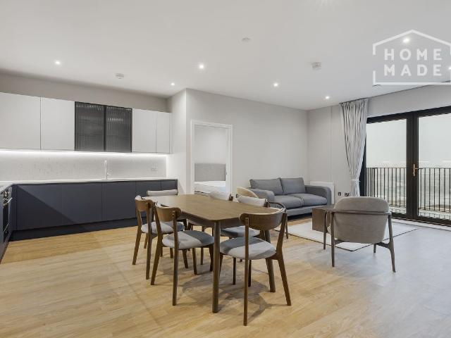 Enclave, Birmingham City B5, 3 bed flat to rent, £2,118 pcm | PrimeLocation