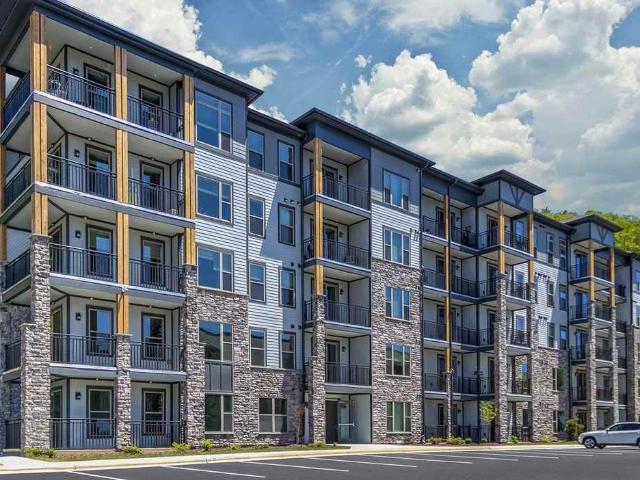 Enclave Piney Mountain 1 Bedroom Apartment for Rent at 1040 Enclave Piney Ln, Asheville, NC 28805