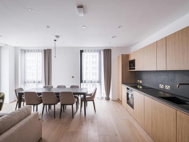 Enclave, 101 Camley Street, Kings. 3 bed flat to rent £6,800 pcm £1,569 pw