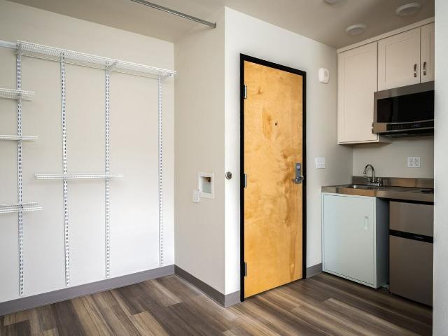 Enclave 54 Studio Apartment for Rent at 5434 Se Milwaukie Ave, Portland, OR 97202 Sellwood Moreland